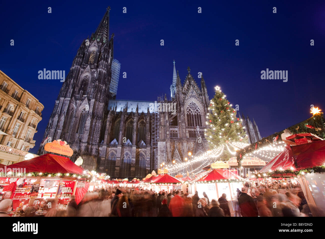 Cologne christmas market hi-res stock photography and images - Alamy