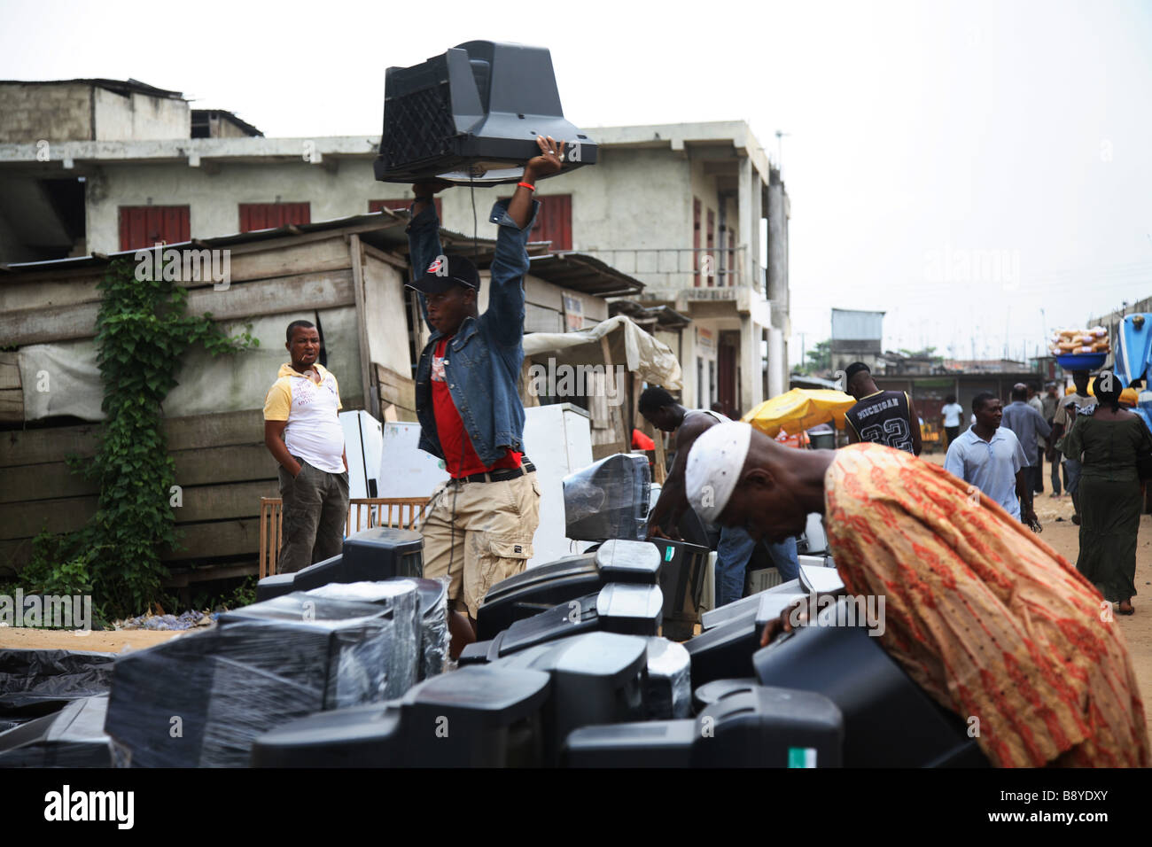 Being emptied hi-res stock photography and images - Alamy