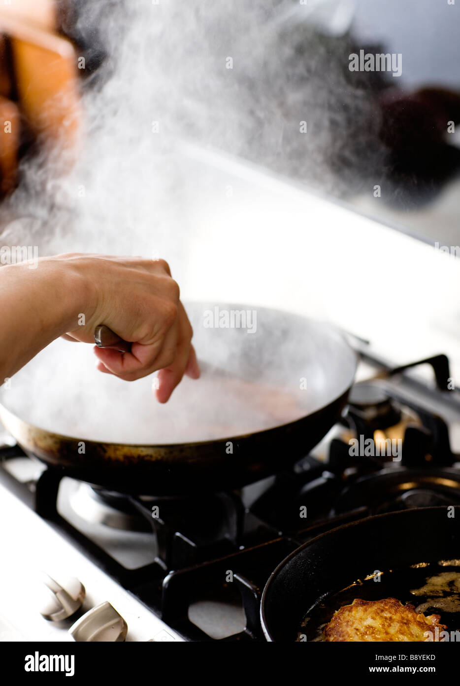 Gas cooker food making dinner hi-res stock photography and images - Alamy