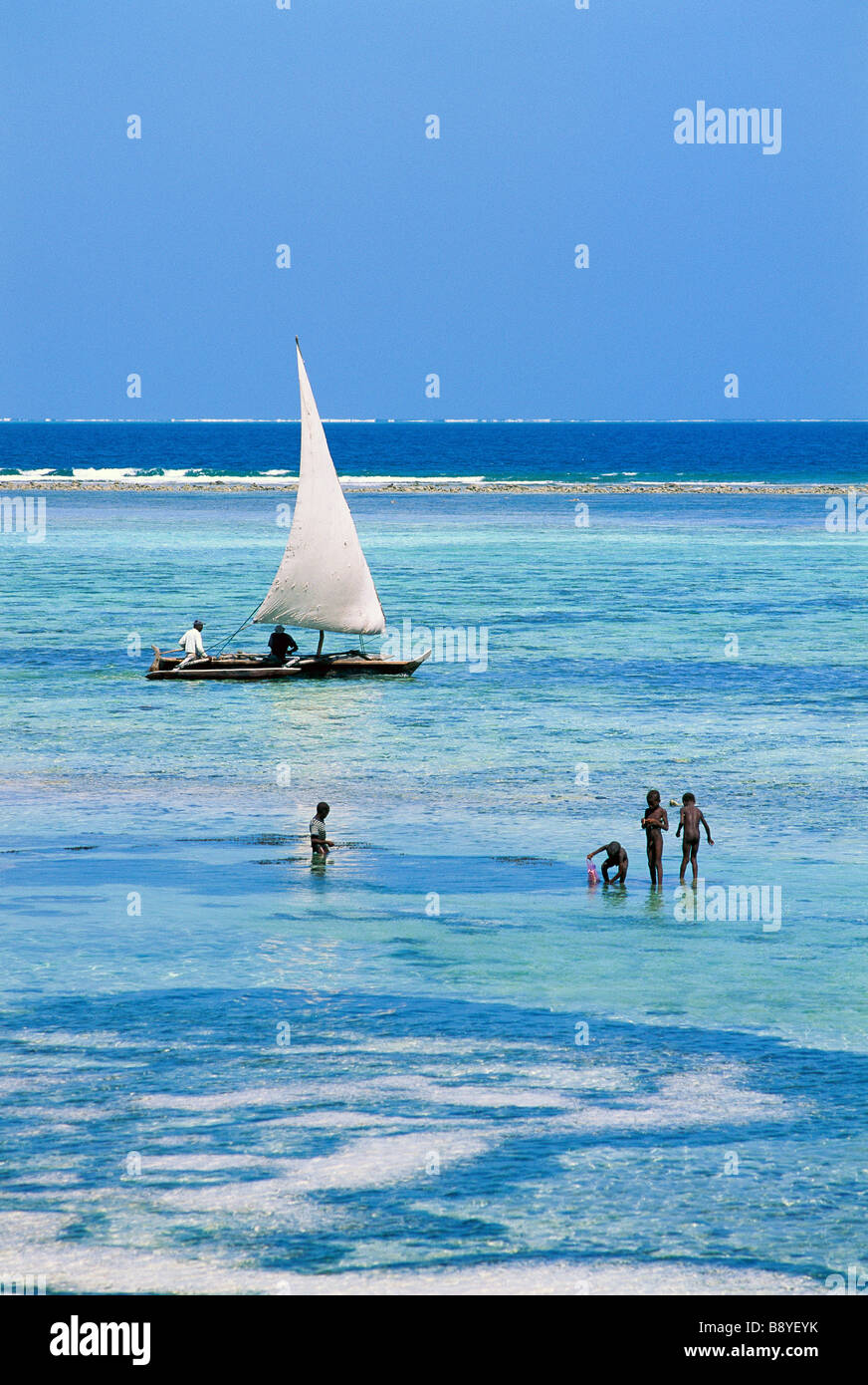 Black children in the ocean hi-res stock photography and images - Alamy