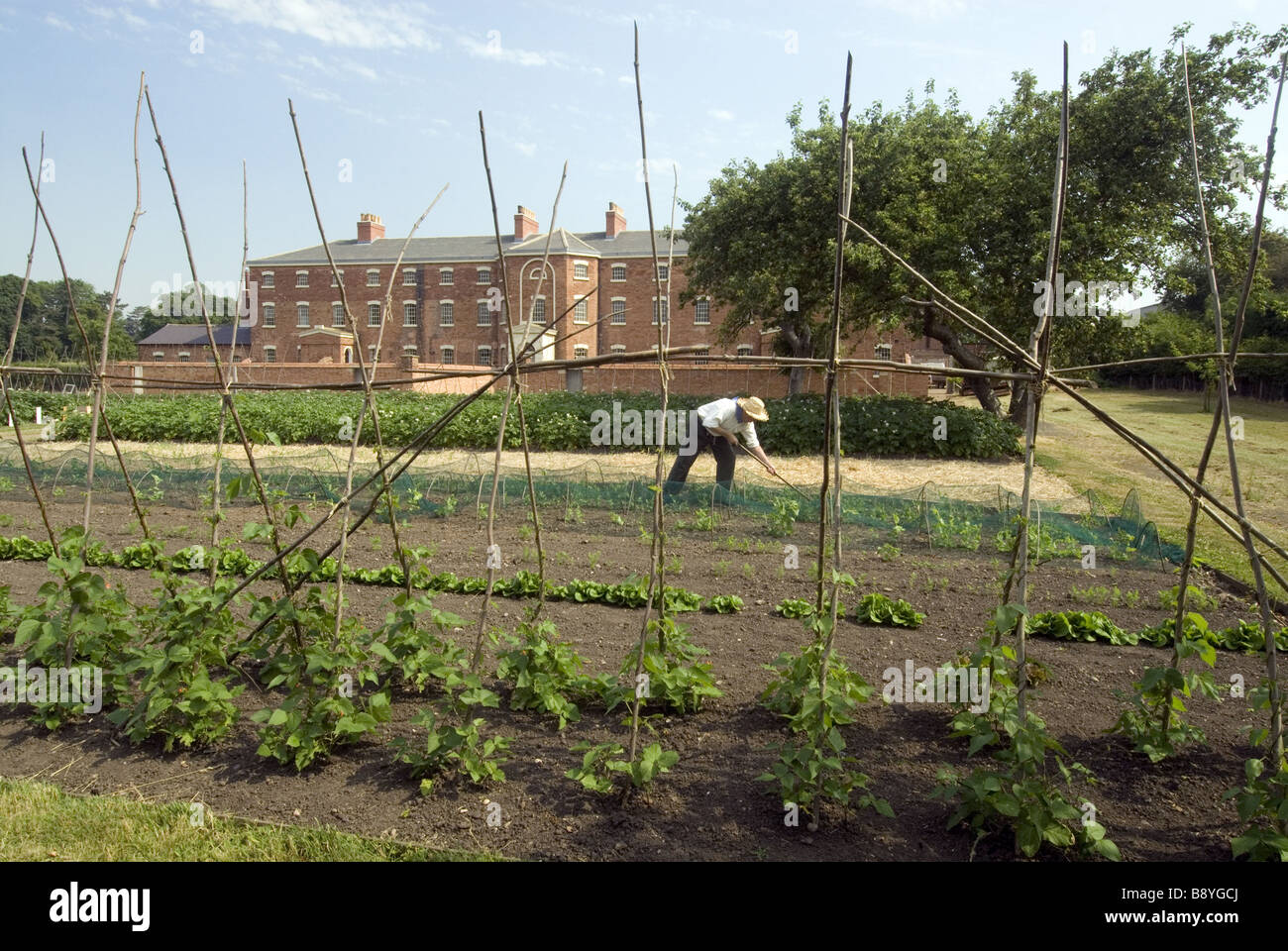 British workhouse 19th century hi-res stock photography and images - Alamy