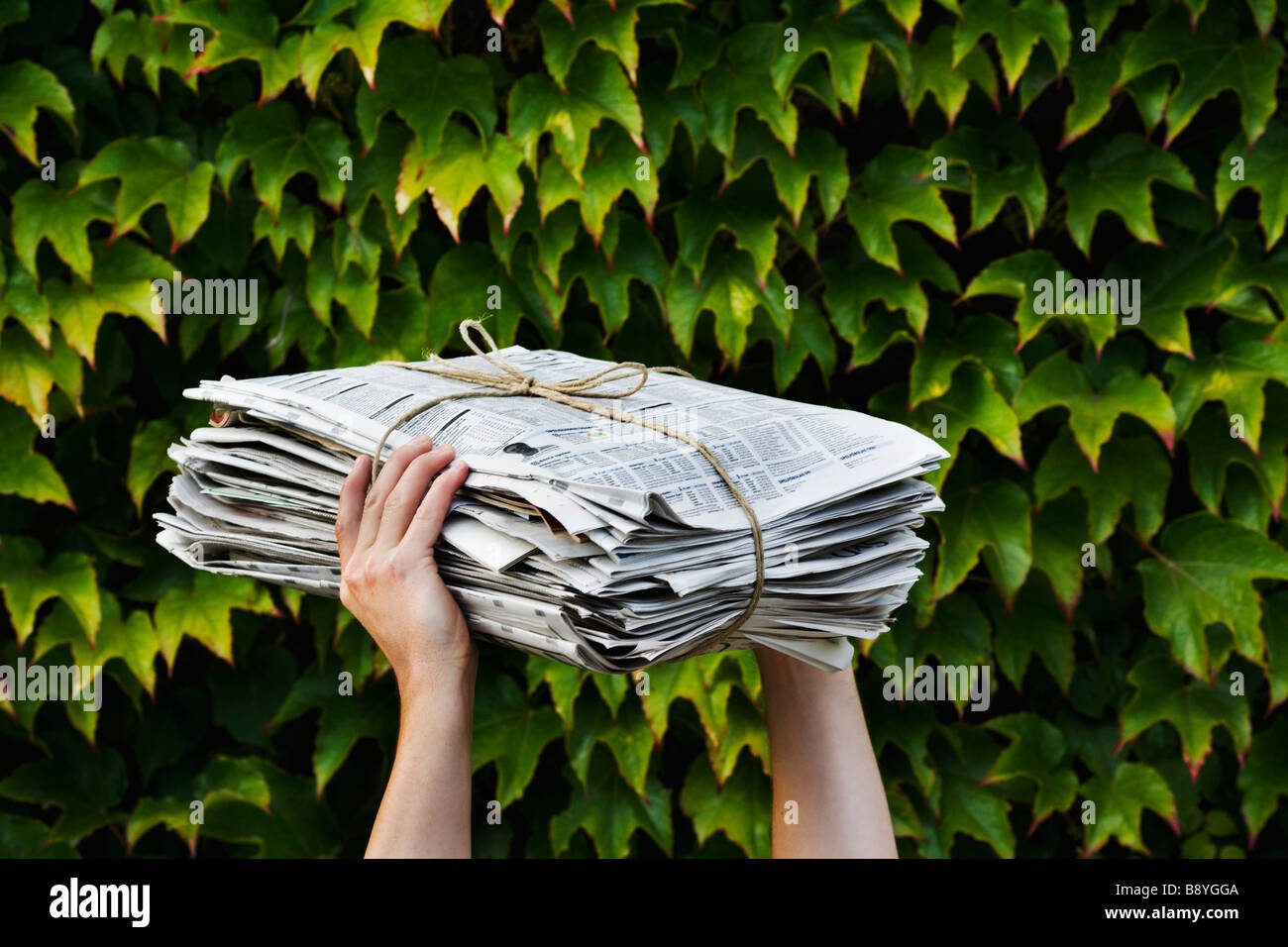 Recycling newspapers and magazines hi-res stock photography and images ...