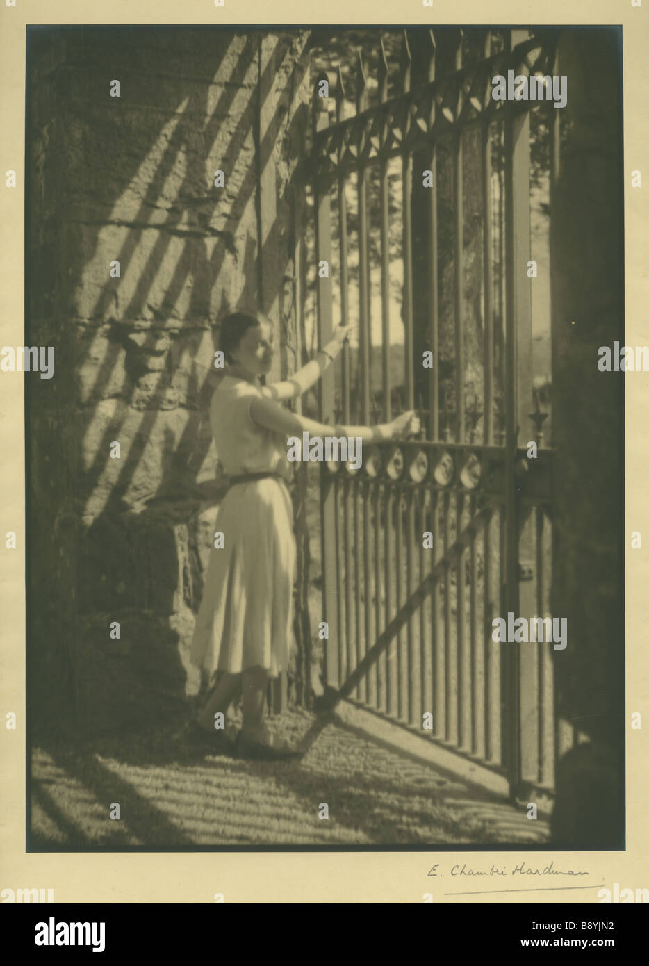 1932 E Chambre Hardman photograph of Margaret Hardman posed against an ...