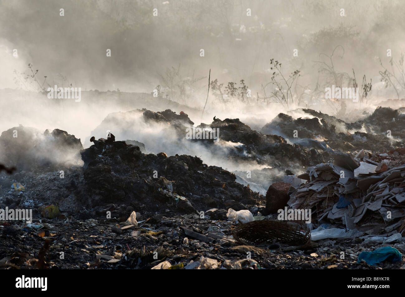 Burning garbage hi-res stock photography and images - Alamy
