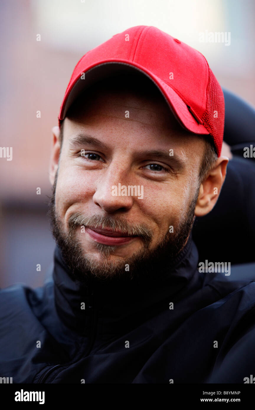 Portrait of a smiling man Stock Photo - Alamy