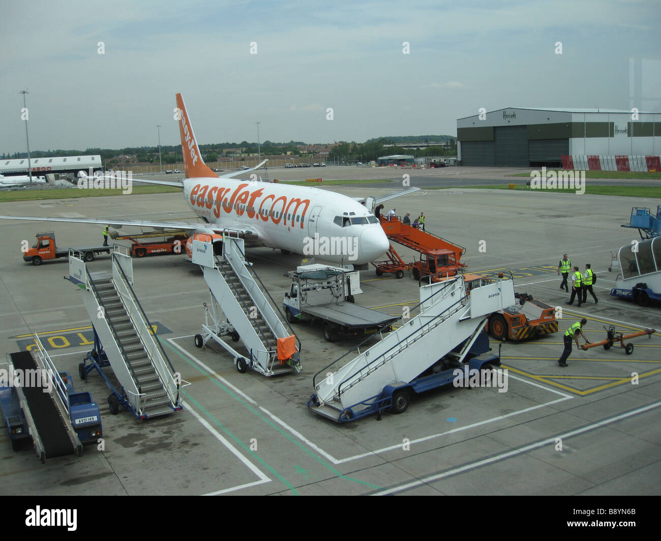 easyjet plane on runway Stock Photo - Alamy