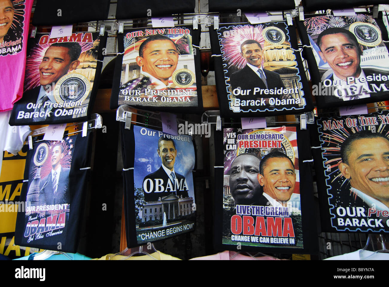 Barack obama t shirts hi-res stock photography and images - Alamy
