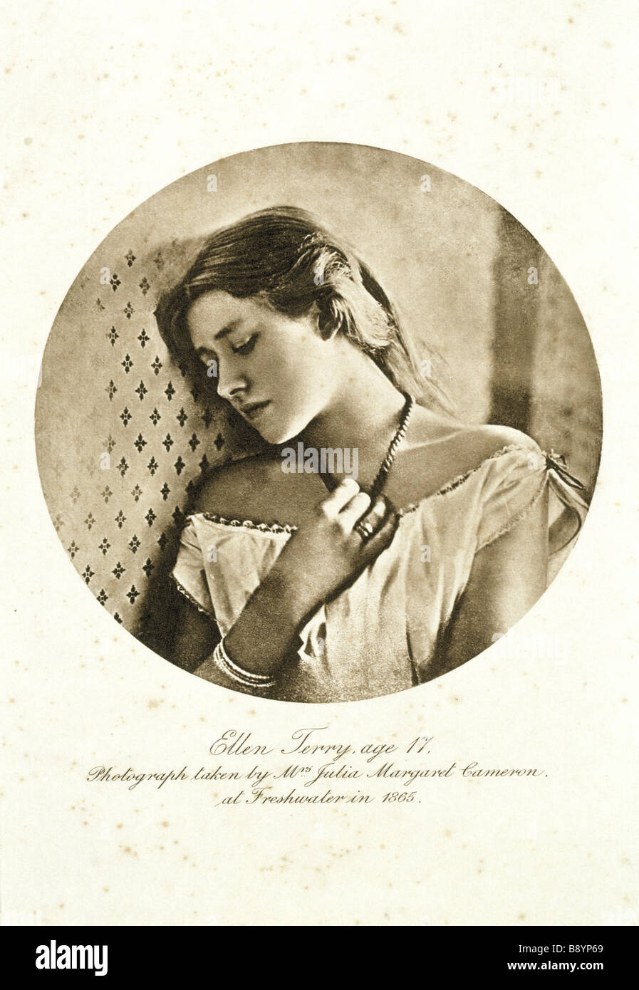 Portrait of Ellen Terry age 17 by Julia Margaret Cameron 1865 at ...