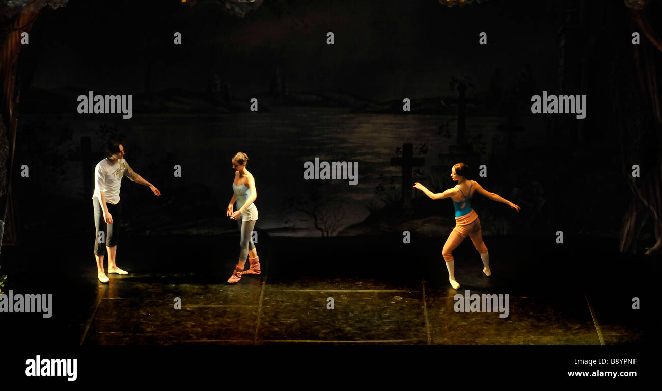 Russian ballerinas warm up in preparation for Moscow Ballet La ...