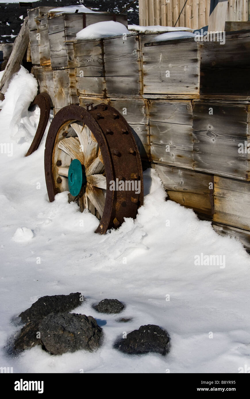 Outside Shackleton's Nimrod Expedition Hut, Cape Royds, Ross Sea ...