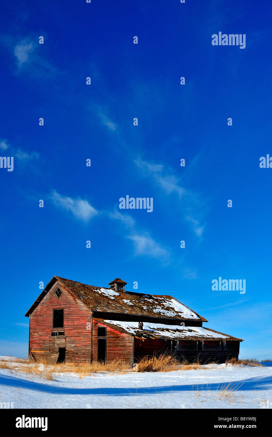 Old barn prairie hi-res stock photography and images - Alamy