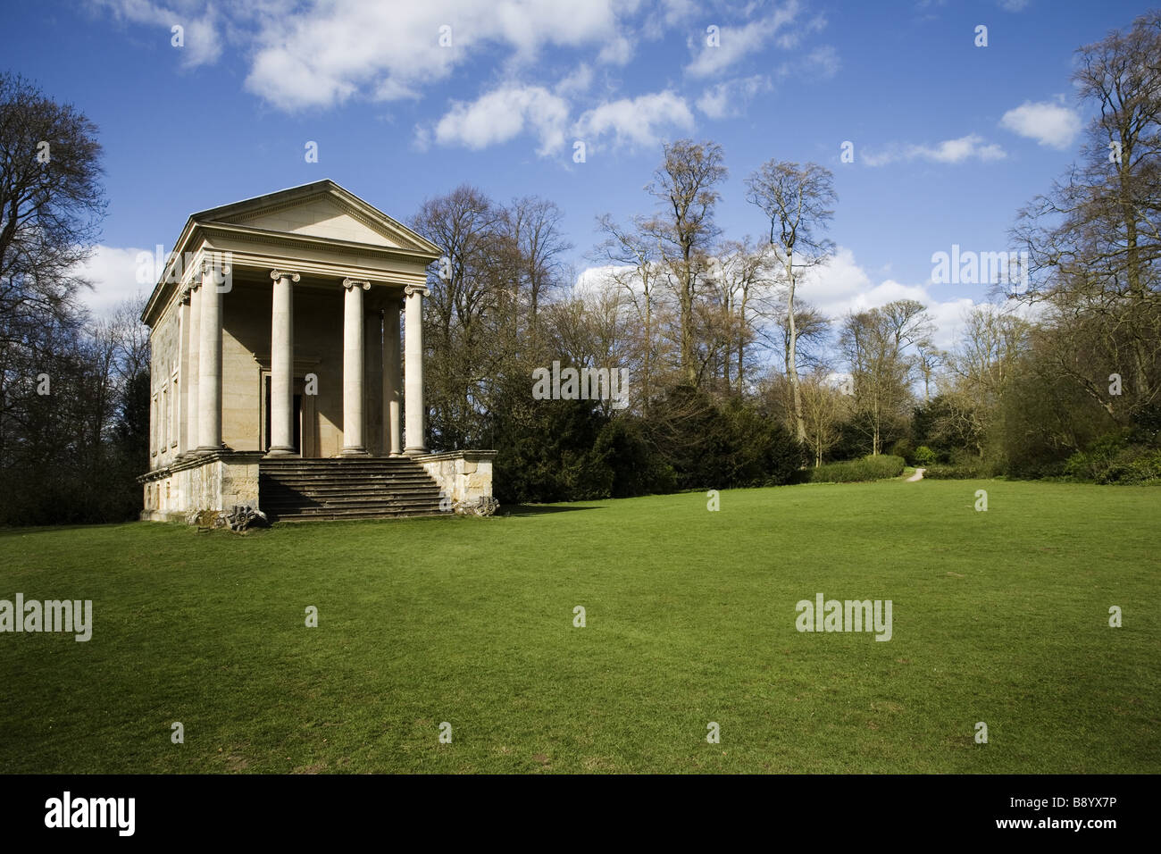 Ionic temples hi-res stock photography and images - Alamy