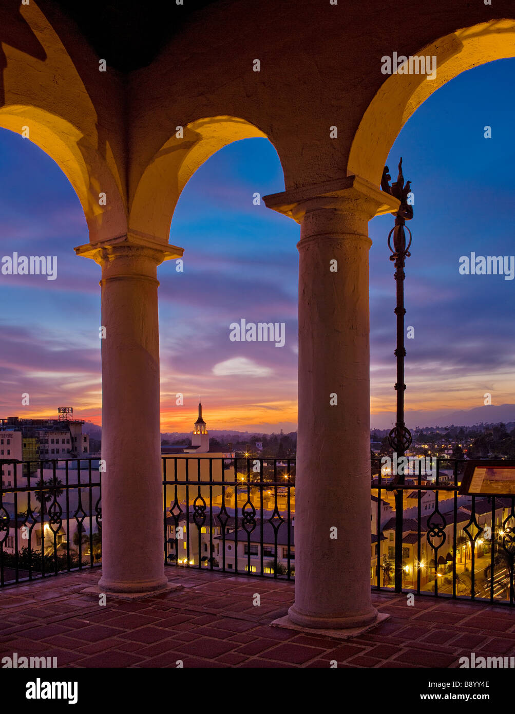 Santa barbara city lights hi-res stock photography and images - Alamy