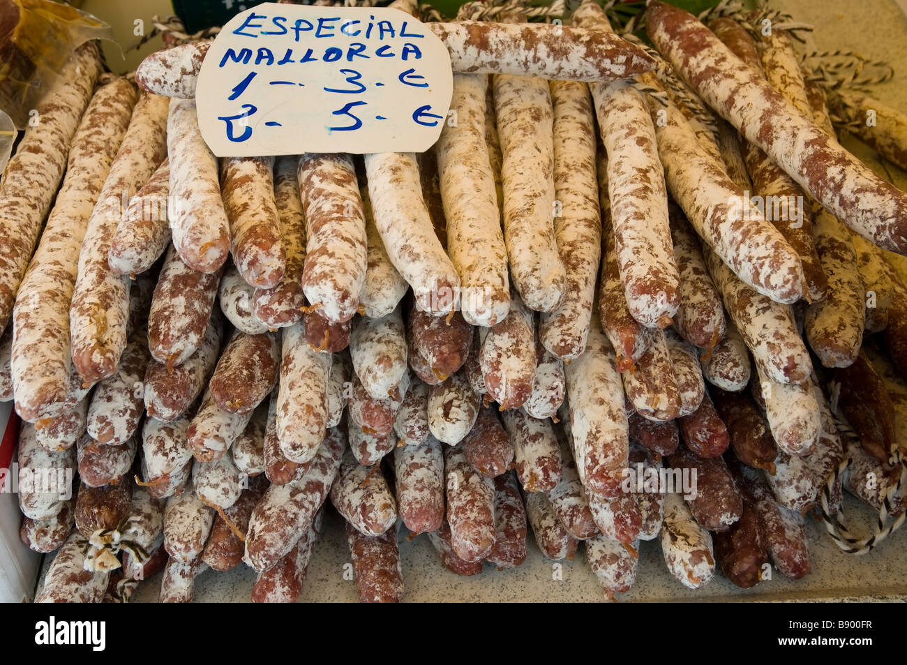 Food market and l hi-res stock photography and images - Alamy