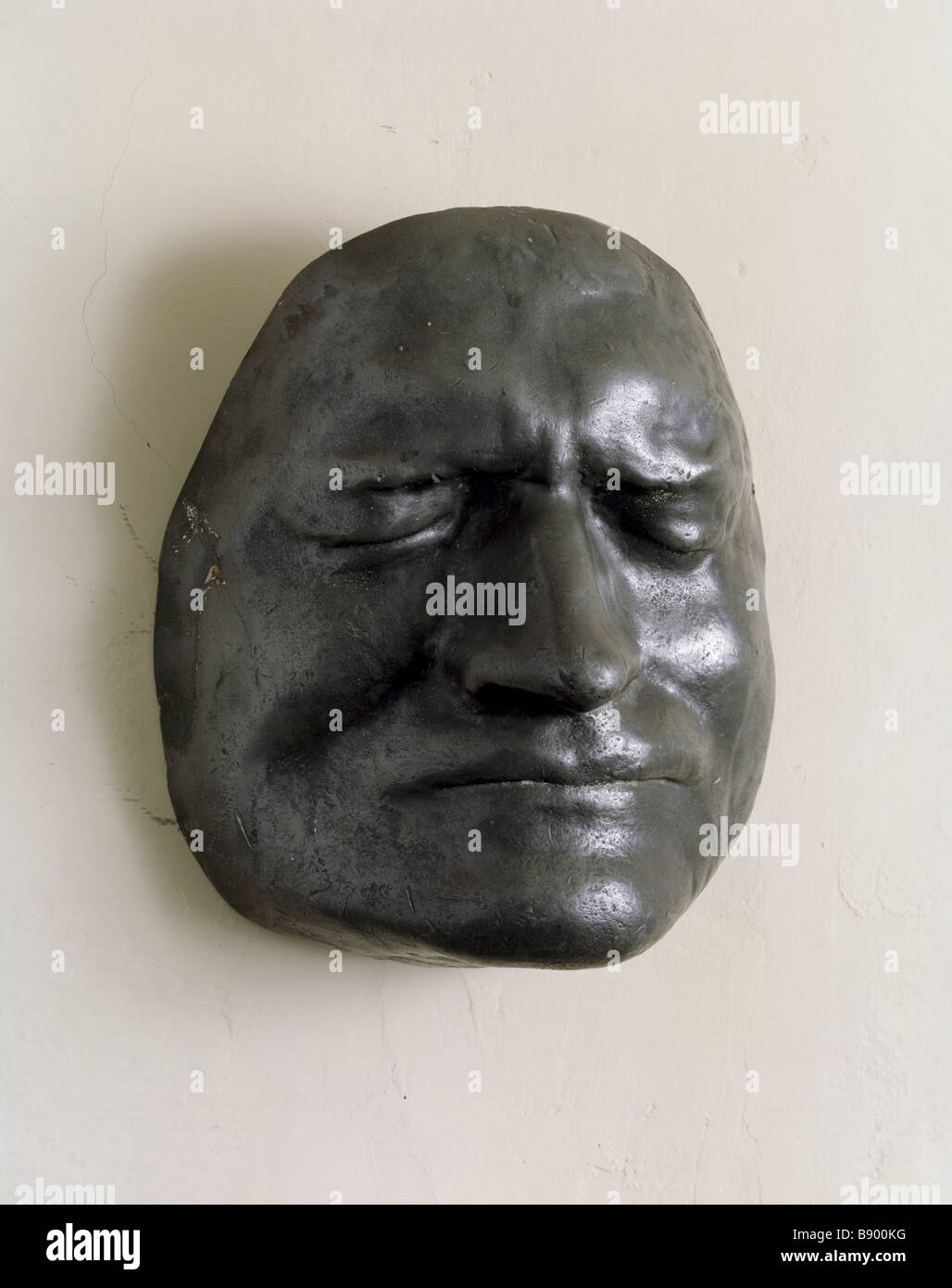 Cast pewter hi-res stock photography and images - Alamy