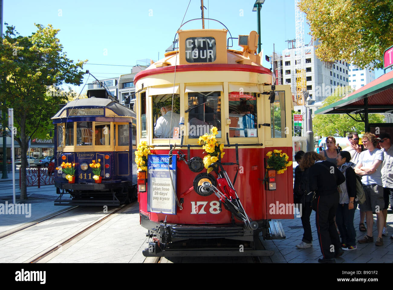 City Loop trams, Cathedral Square, Christchurch, Canterbury, South ...
