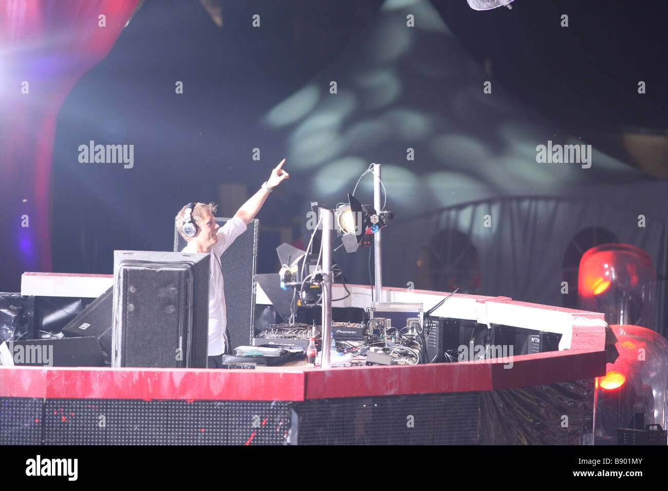 Live performance of DJ Armin Van Buuren on Tomorrowland 2008 held in ...