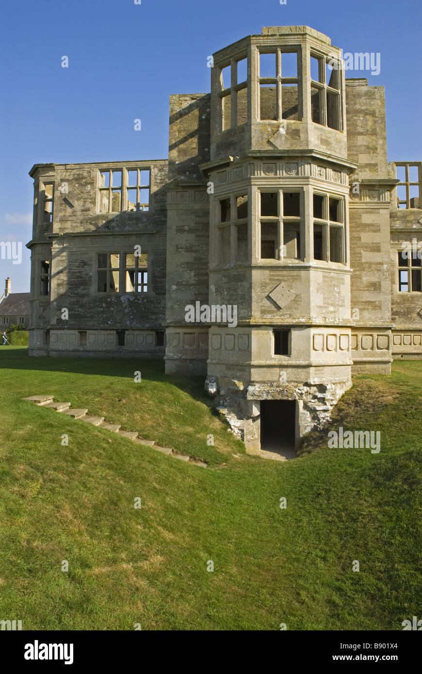 Lyveden new bield house hi-res stock photography and images - Alamy