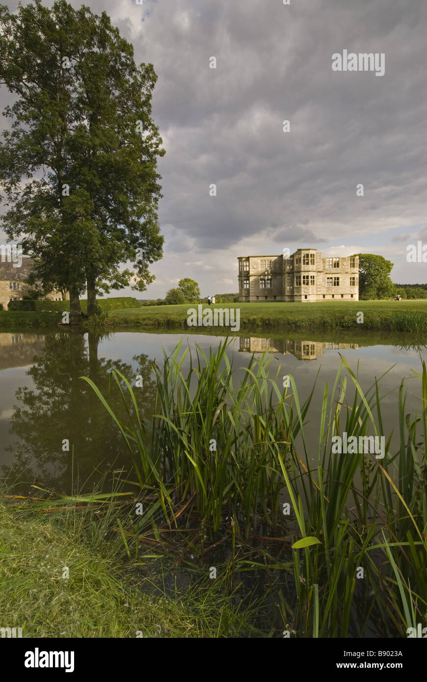 Lyveden house garden hi-res stock photography and images - Alamy