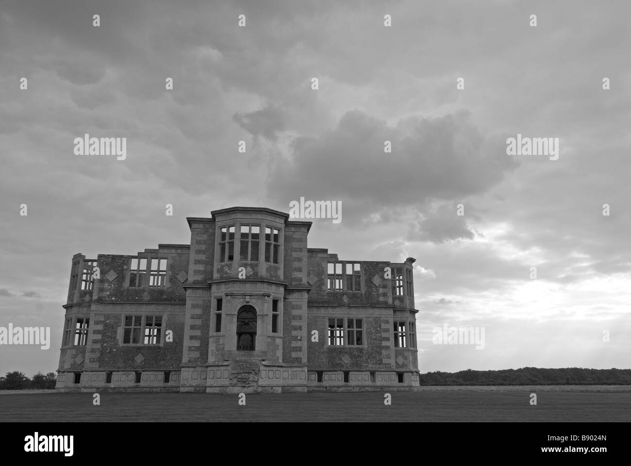 Lyveden new bield house hi-res stock photography and images - Alamy