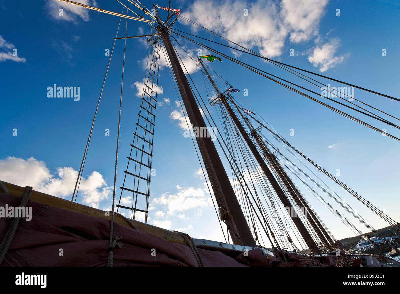 Flag on top of mast hi-res stock photography and images - Alamy