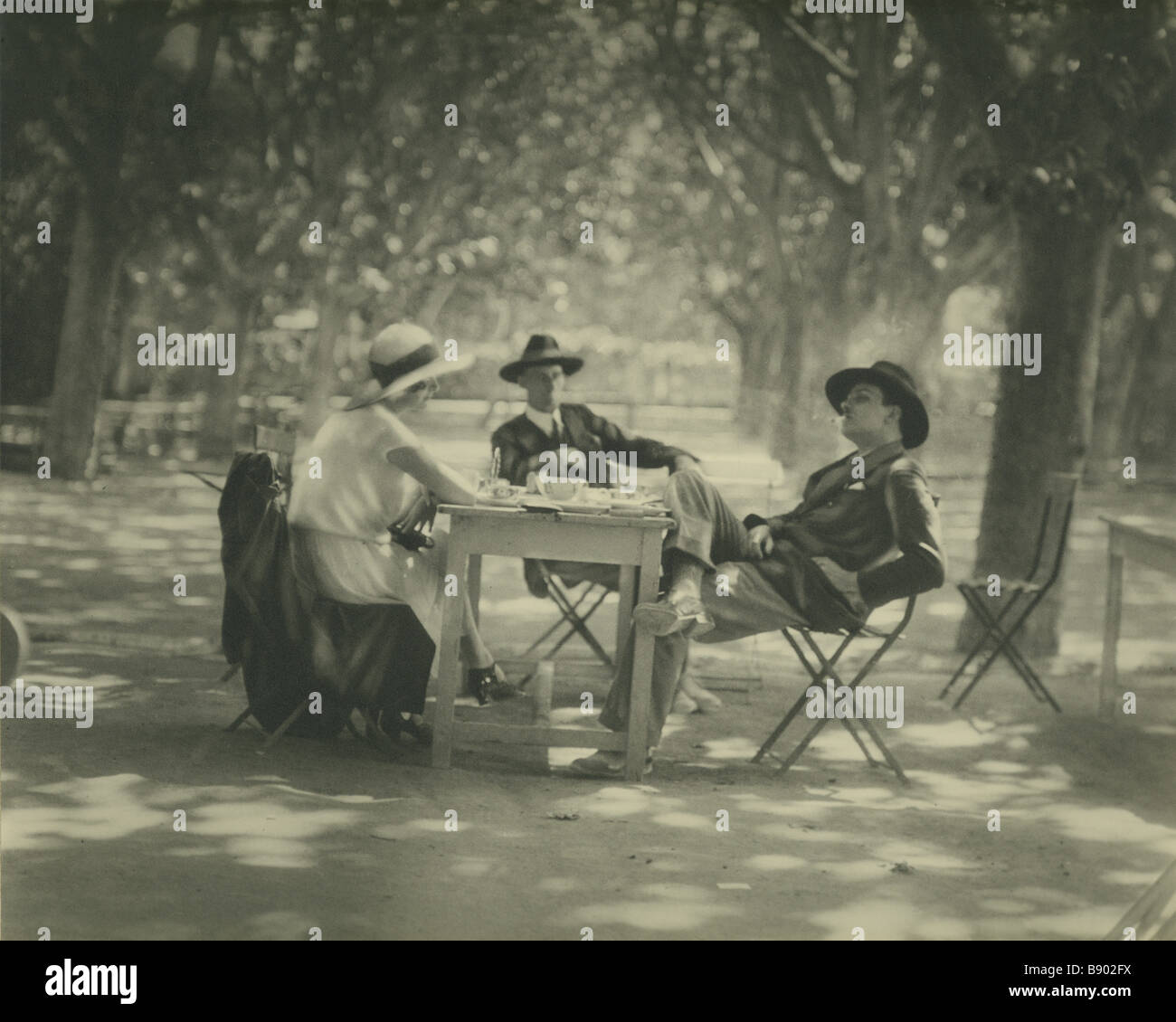 Edward Chambré Hardman photograph of a garden café on a visit to ...