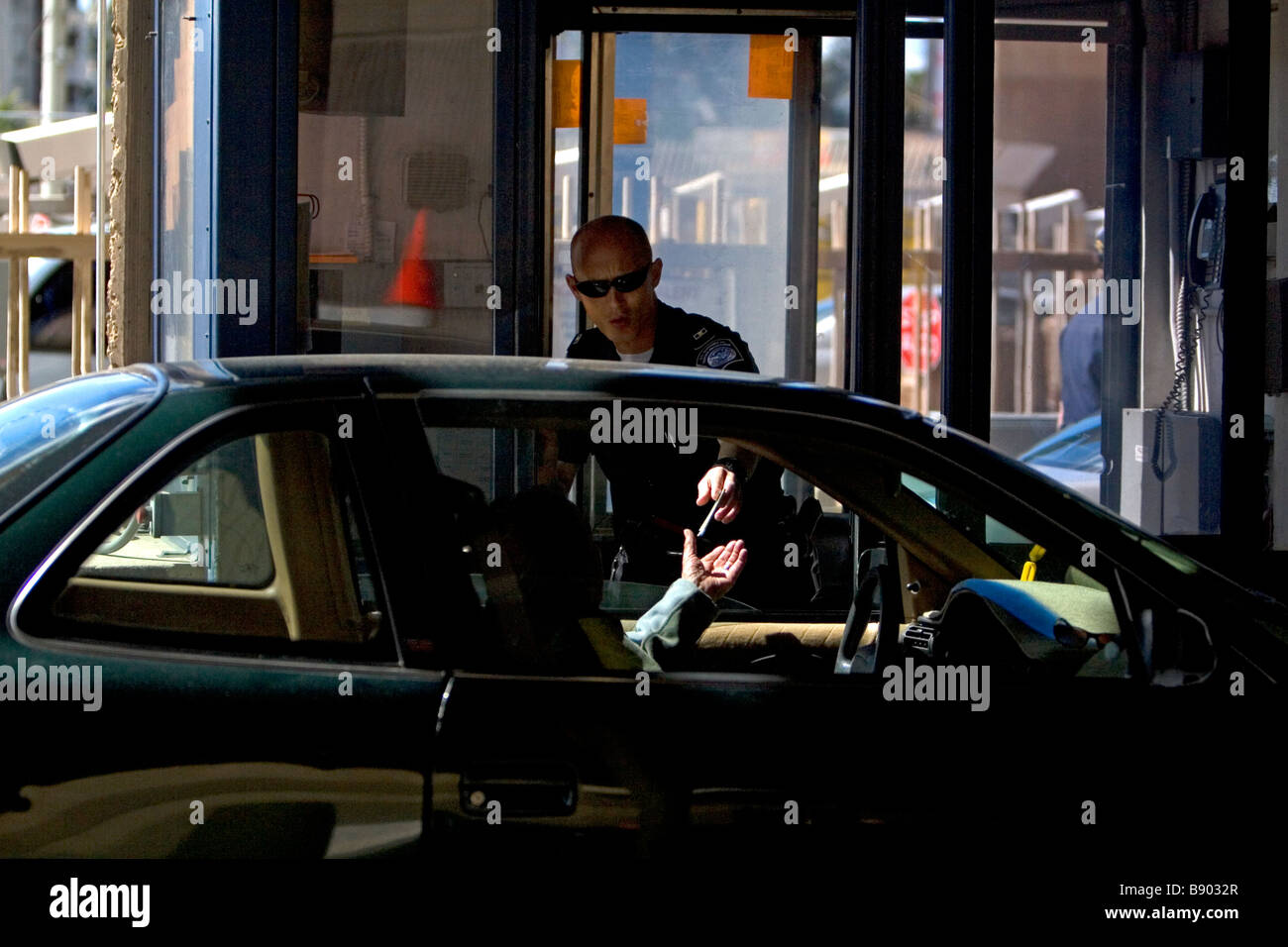 U S Customs and Immigration agent at the U S port of entry at the ...