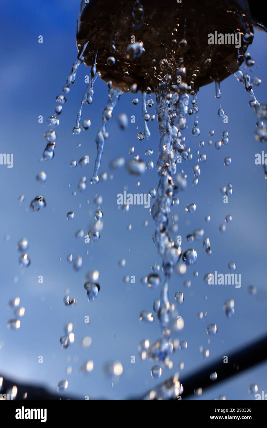 Water fallling hi-res stock photography and images - Alamy