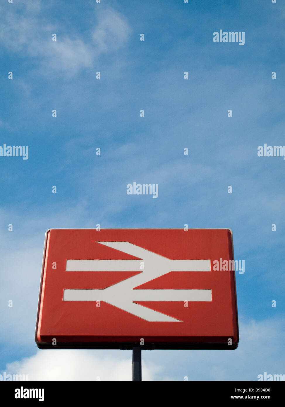 British rail sign peterborough railway hi-res stock photography and ...