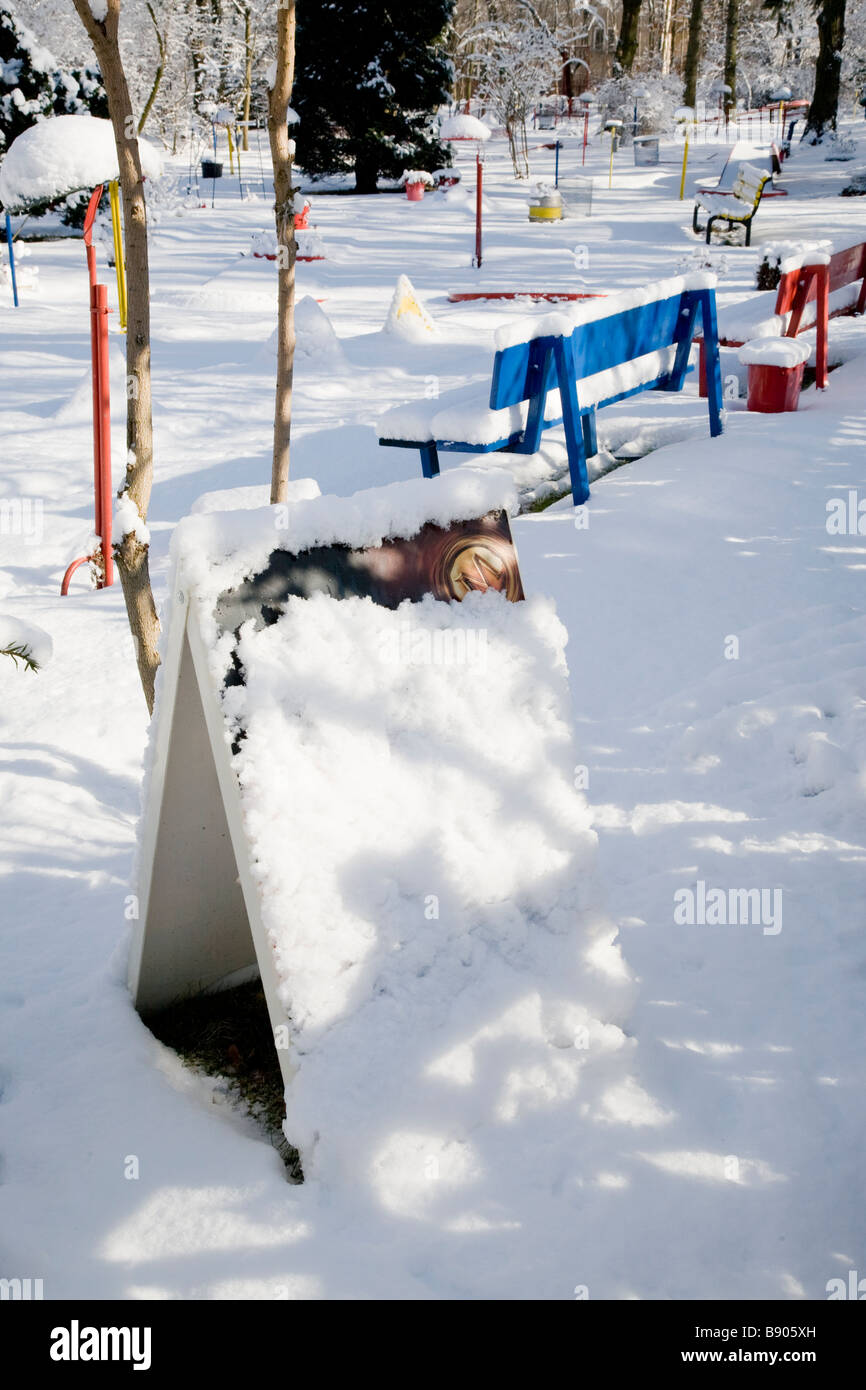 crazy golf covered in snow Stock Photo - Alamy