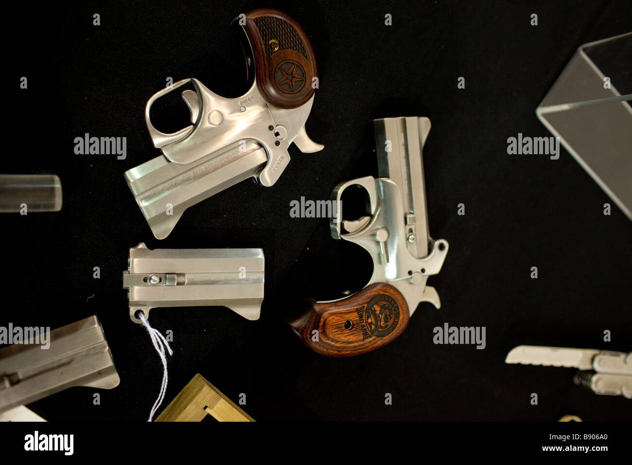 Gun table hi-res stock photography and images - Alamy