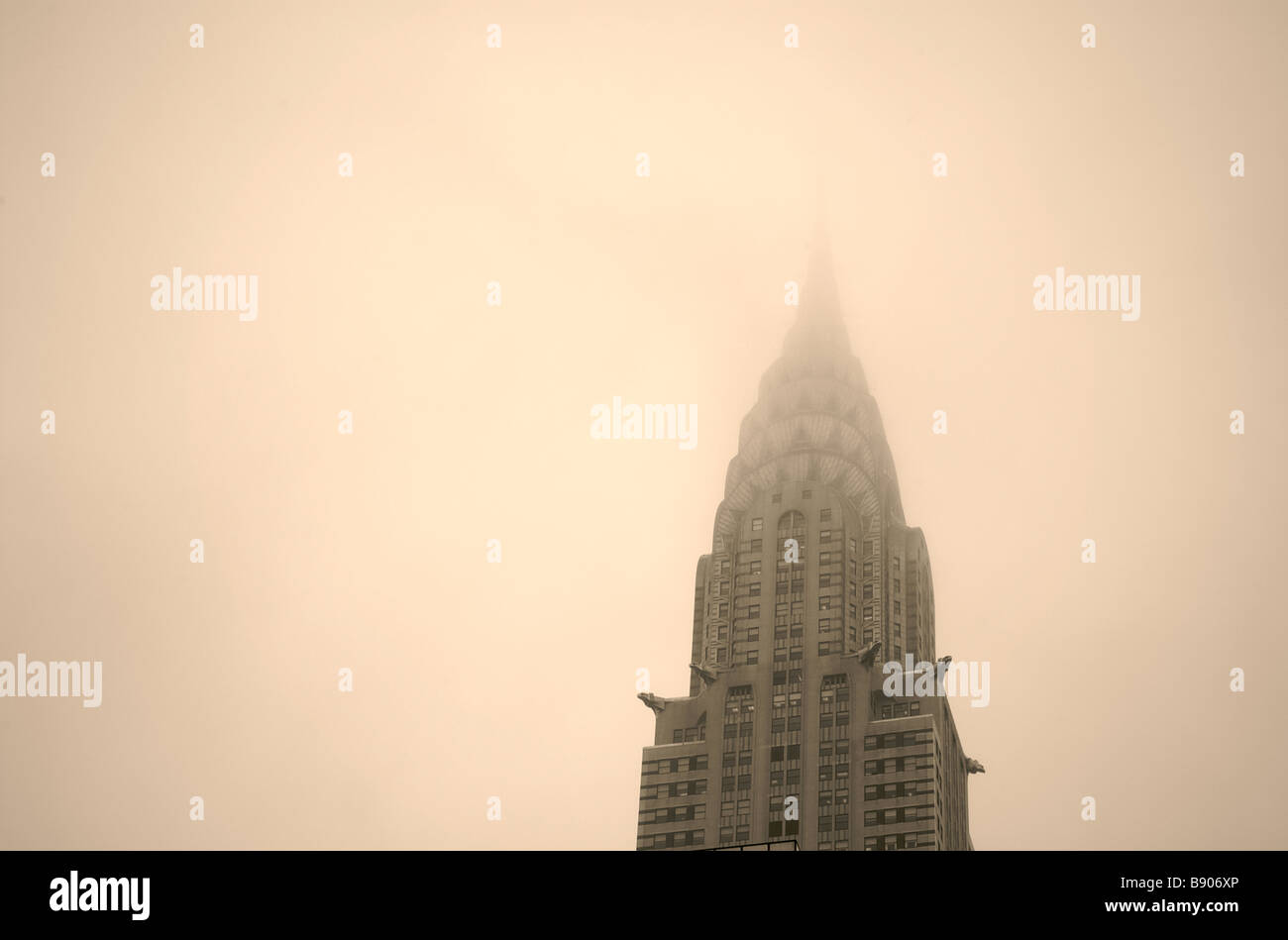 Top chrysler building art deco hi-res stock photography and images - Alamy