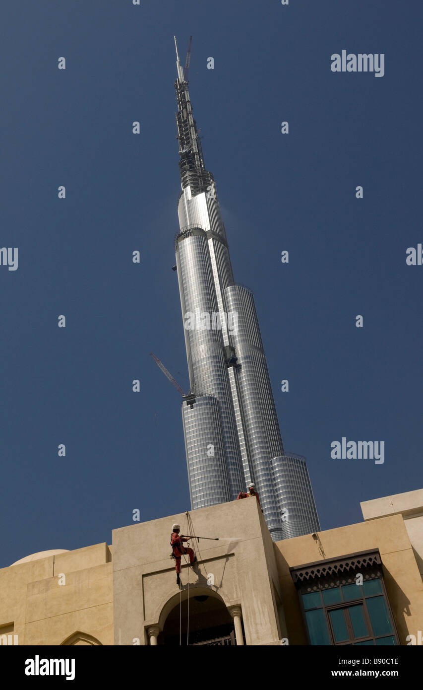 Tallest building under construction in hi-res stock photography and ...