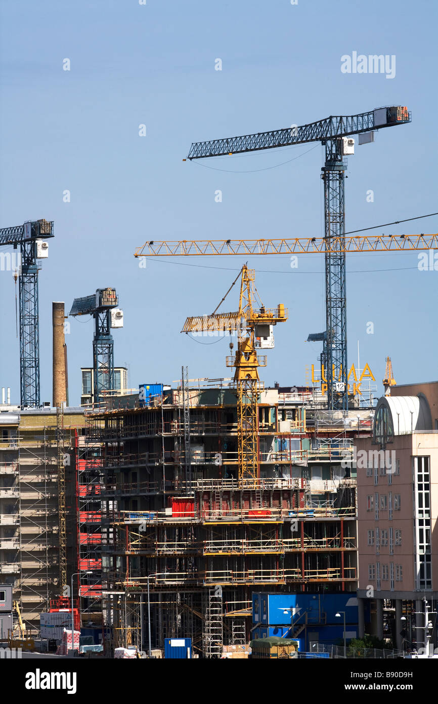 Crane cranes building build development developing urban city hi-res ...