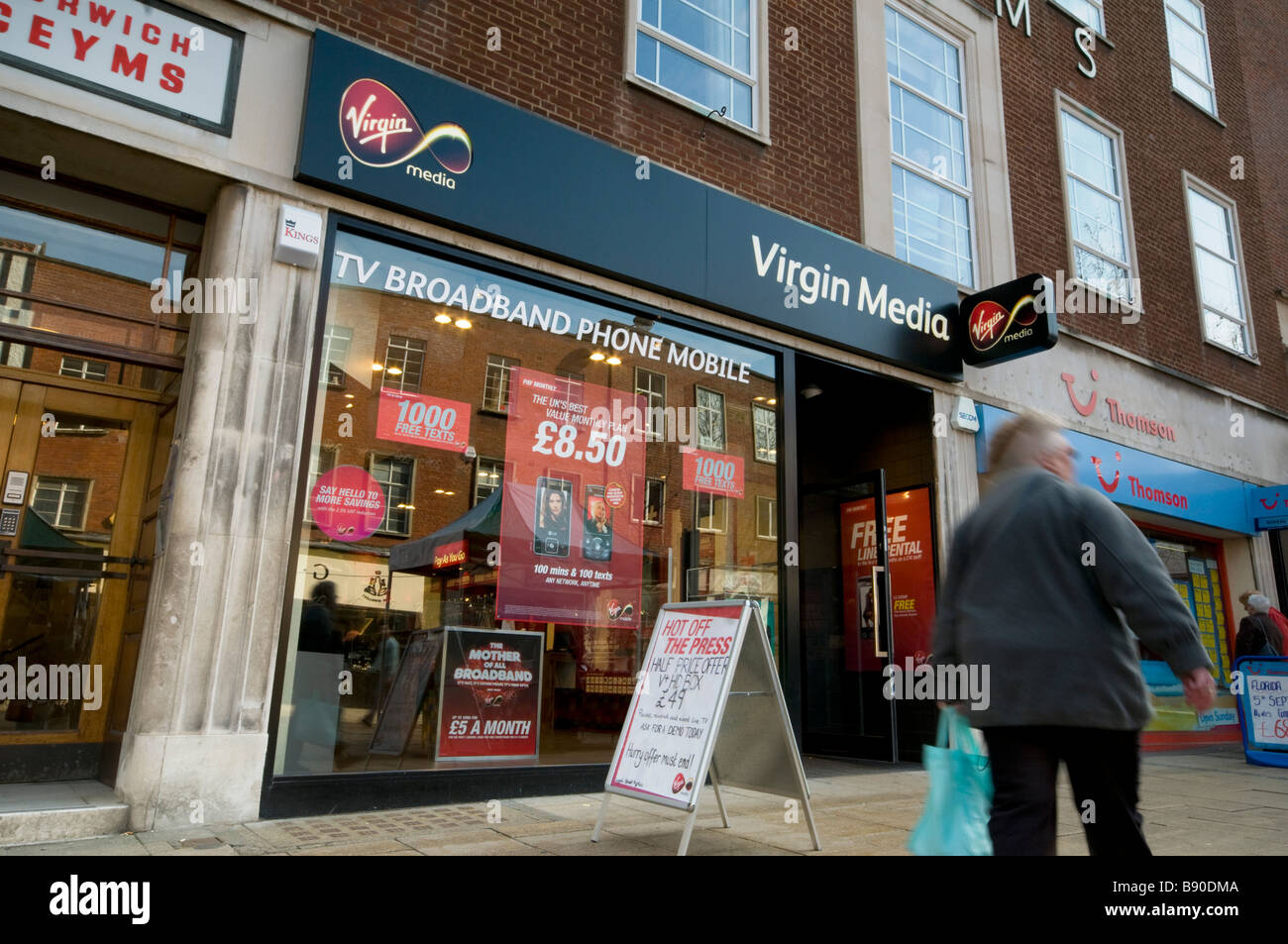 Virgin media shop hi-res stock photography and images - Alamy