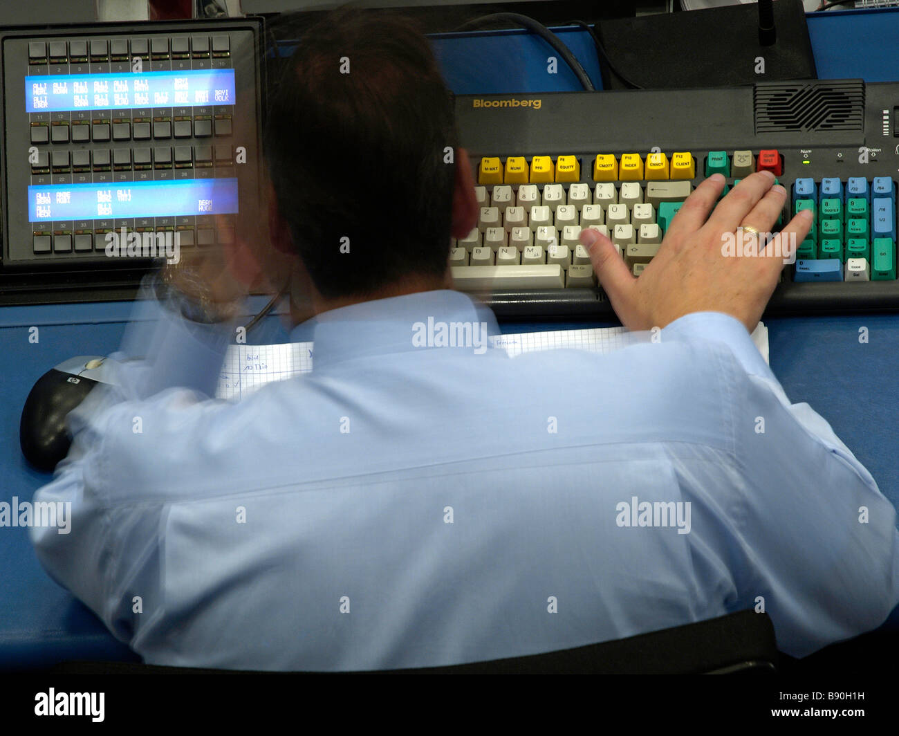 Bank trading floor hi-res stock photography and images - Alamy