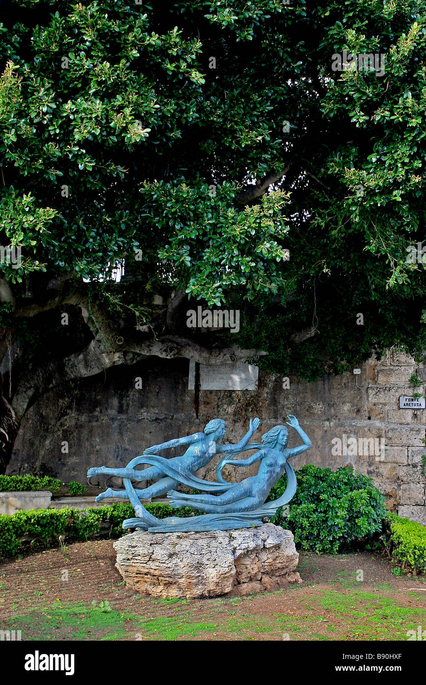 Alpheus hi-res stock photography and images - Alamy