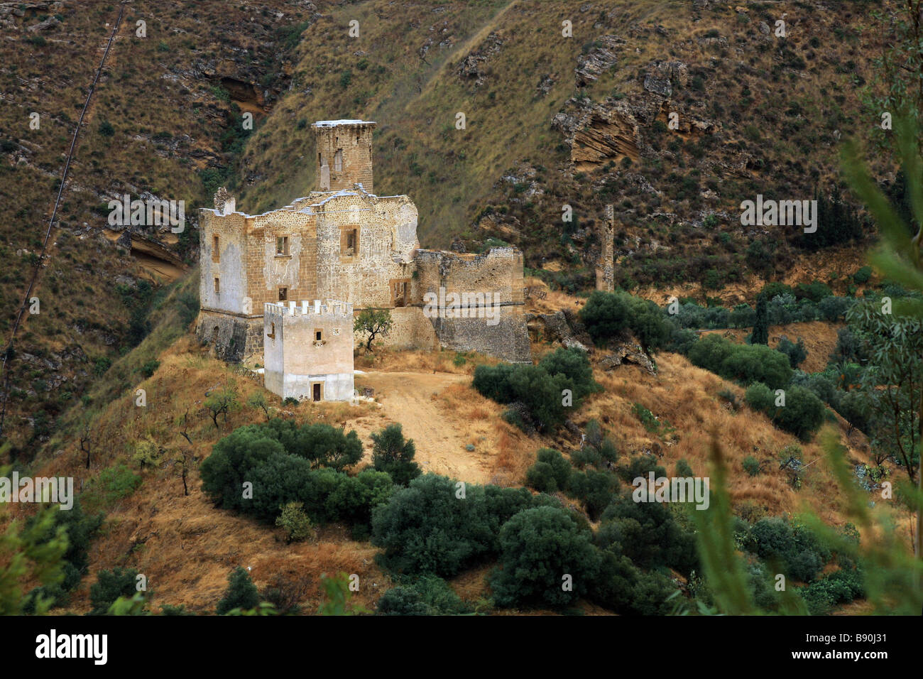 Sicily caltabellotta castle hi-res stock photography and images - Alamy
