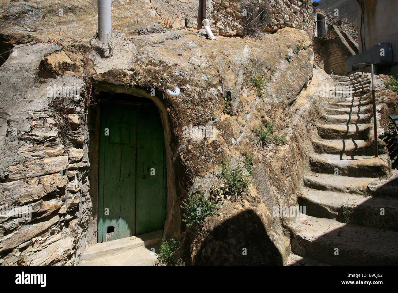 Cave house, Sperlinga, Sicily, Italy Stock Photo - Alamy