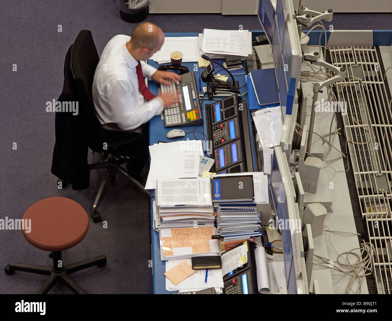 Deutsche bank share hi-res stock photography and images - Alamy