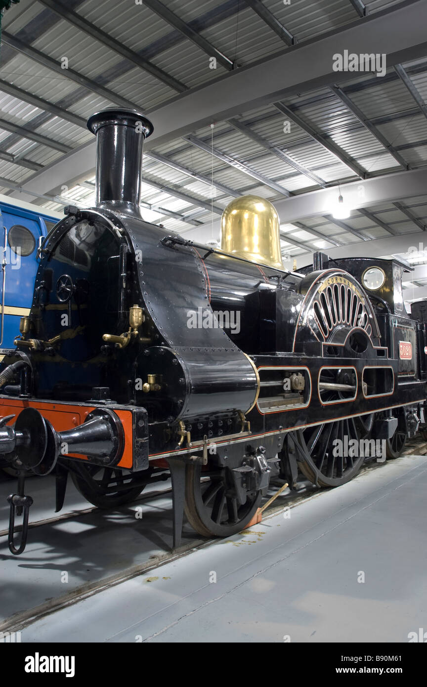 Train london cornwall hi-res stock photography and images - Alamy