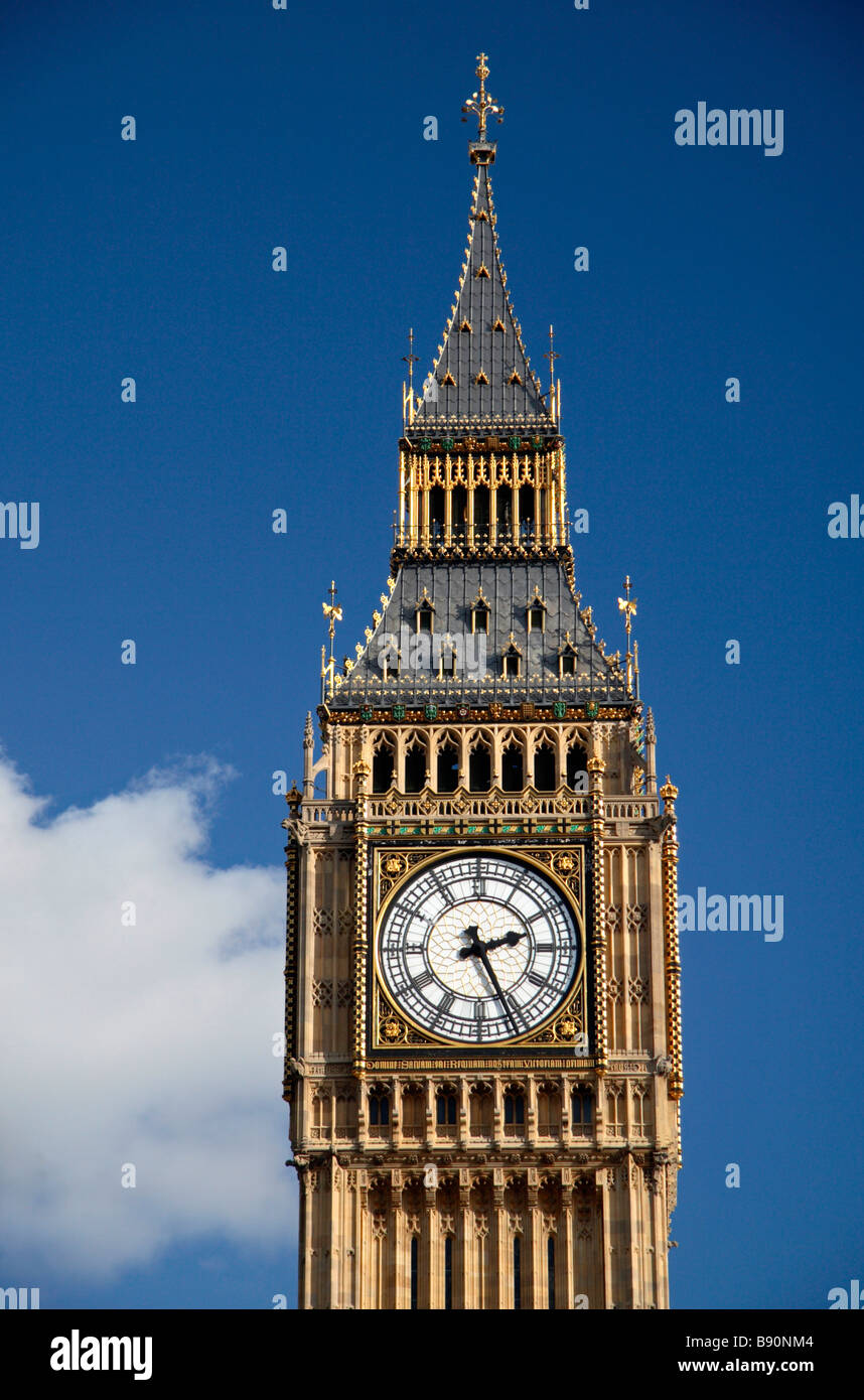 The clock face of theElizabeth Tower at the Palace of Westminster ...