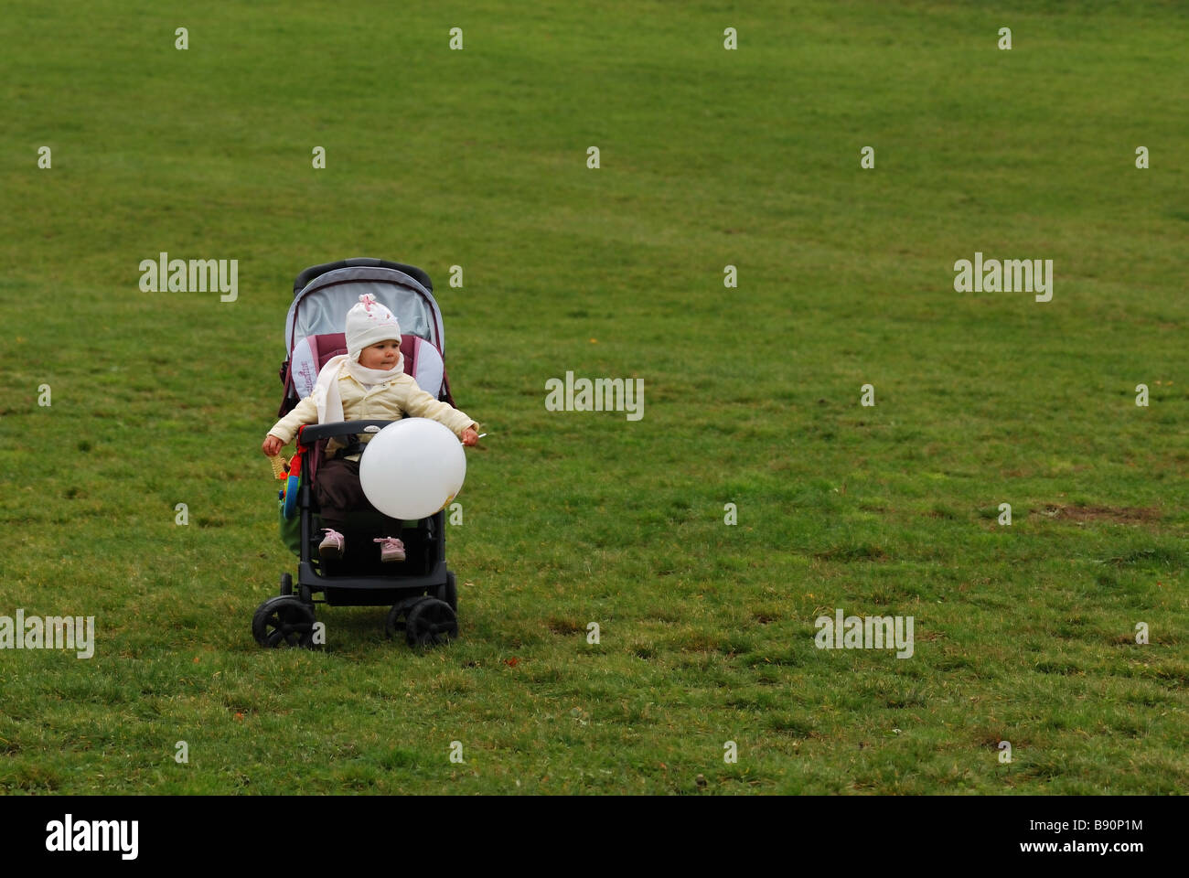 Child walk balloon hi-res stock photography and images - Alamy