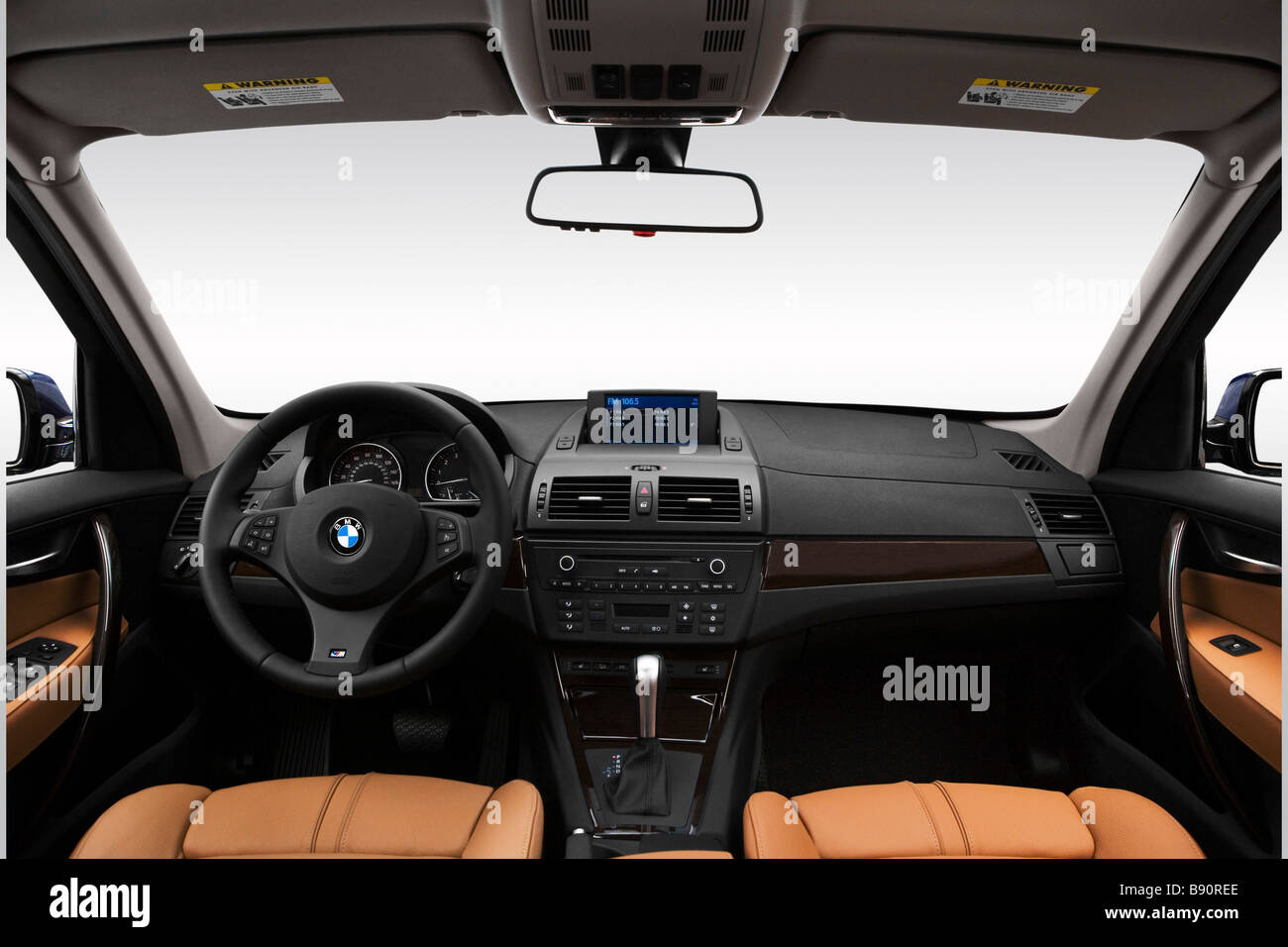 2009 BMW X3 3.0i in Blue - Front angle view Stock Photo - Alamy