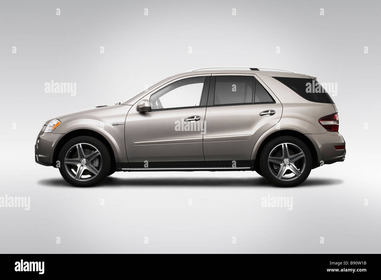 Mercedes amg side profile hi-res stock photography and images - Alamy