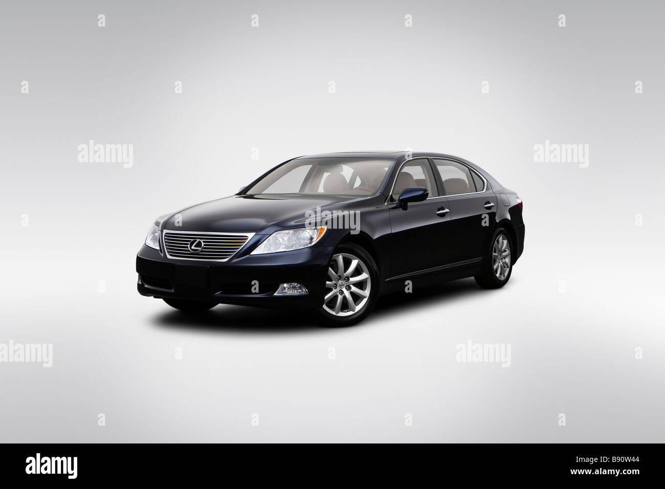 2009 Lexus LS LS460L in Black - Front angle view Stock Photo - Alamy