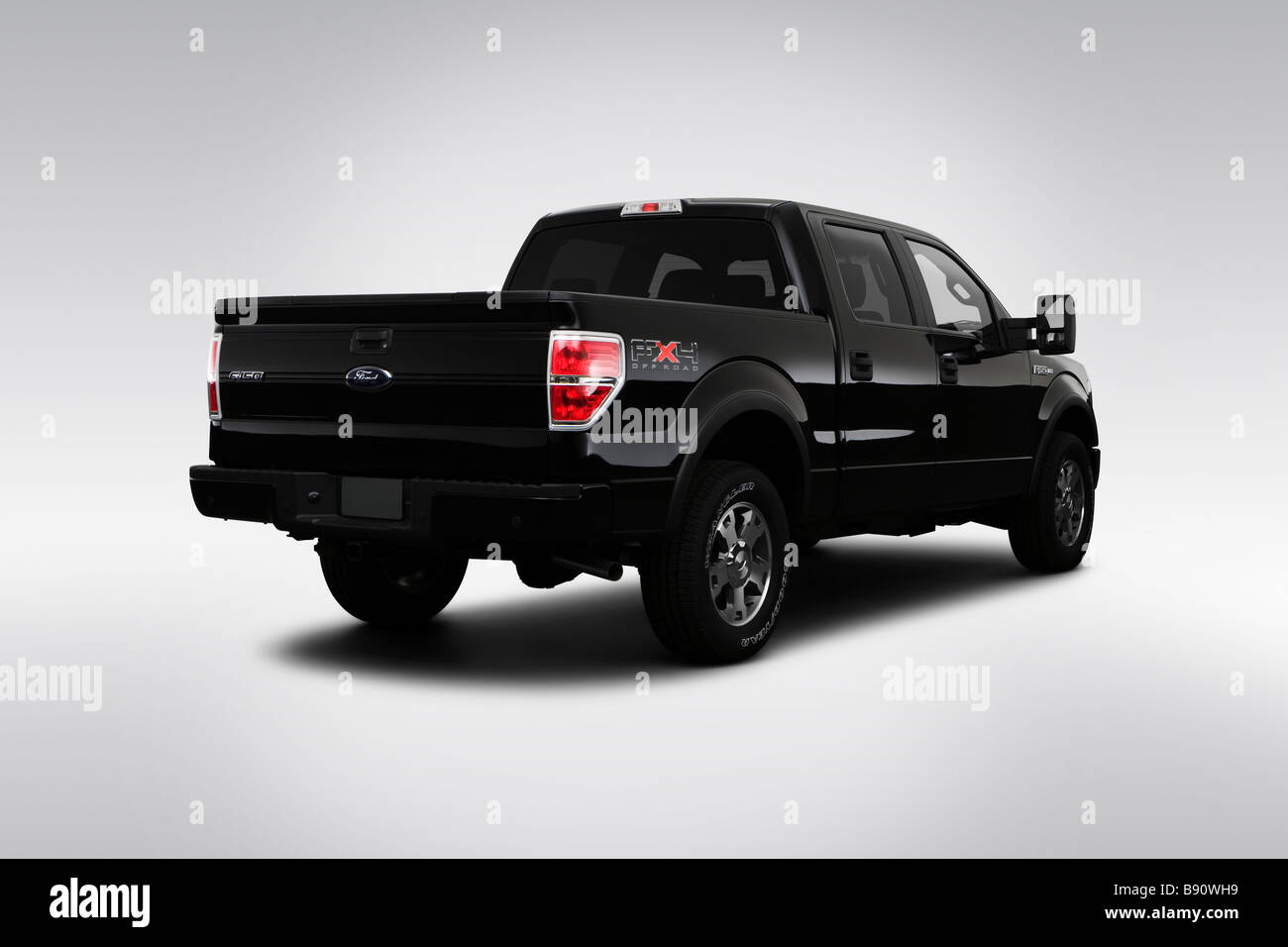 Black ford truck hi-res stock photography and images - Alamy