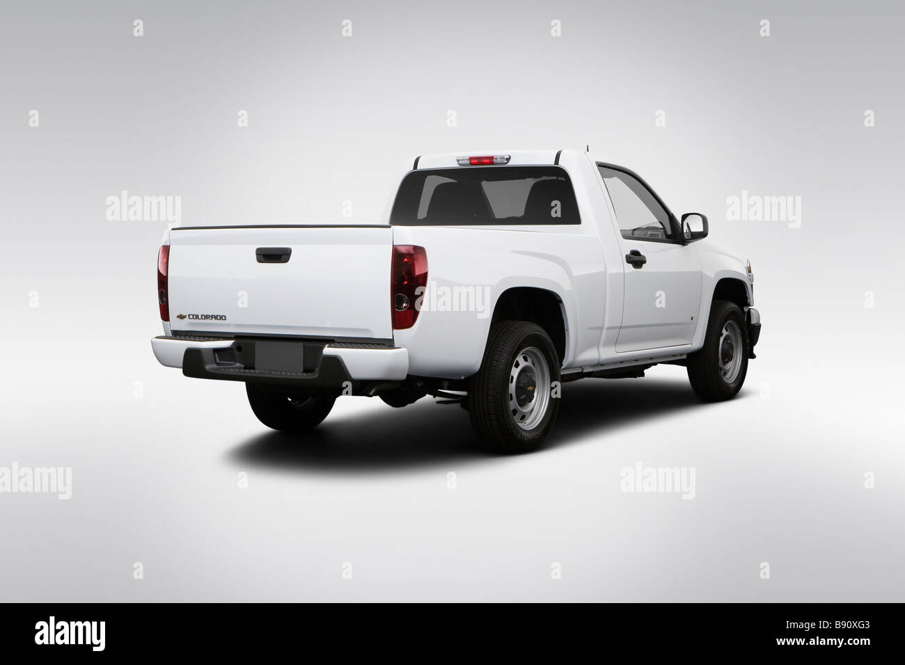 2009 Chevrolet Colorado in White - Rear angle view Stock Photo - Alamy