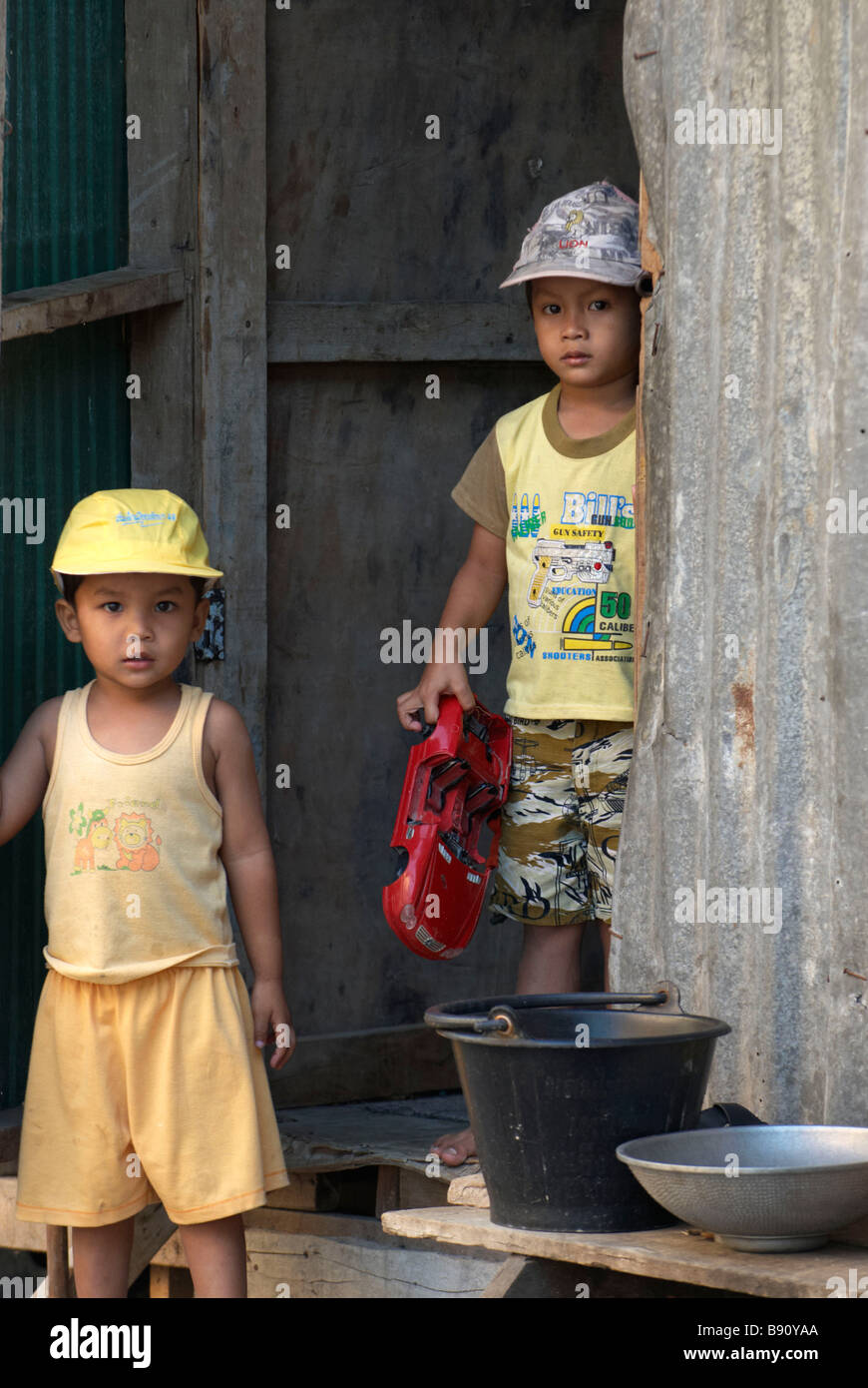 Poor Thai Children Pattaya Thailand Stock Photo - Alamy