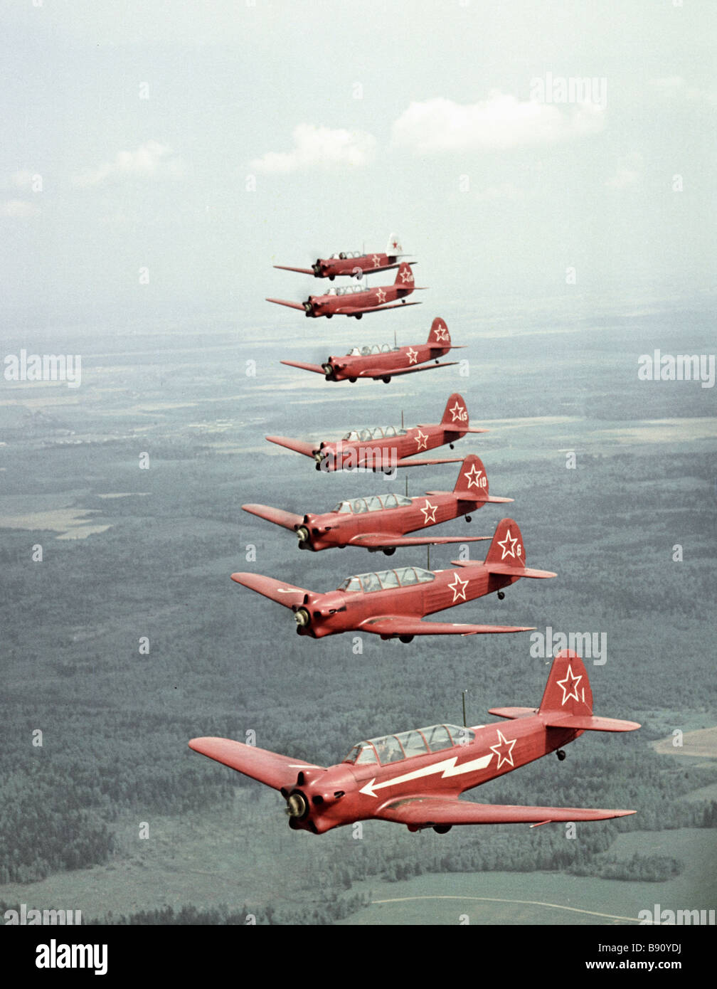 YAK 18 planes in the air Stock Photo - Alamy